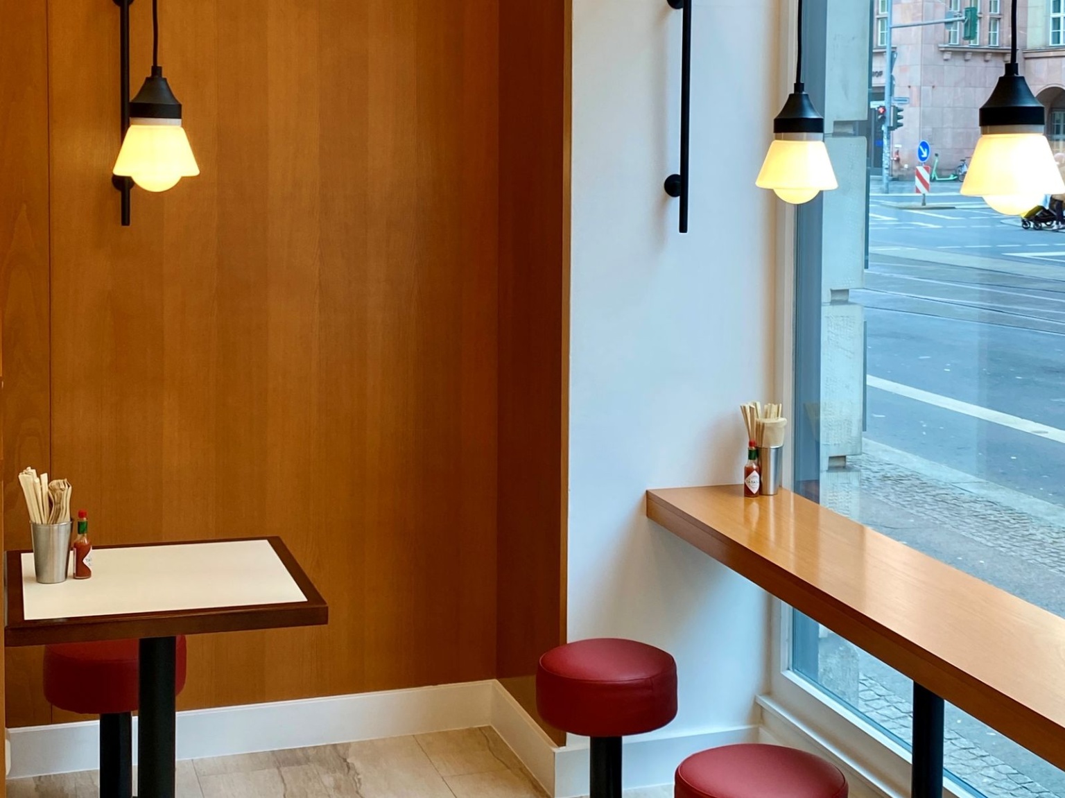 Modern Asia in Mitte: Dashi Diner / ANH Hausbesitz